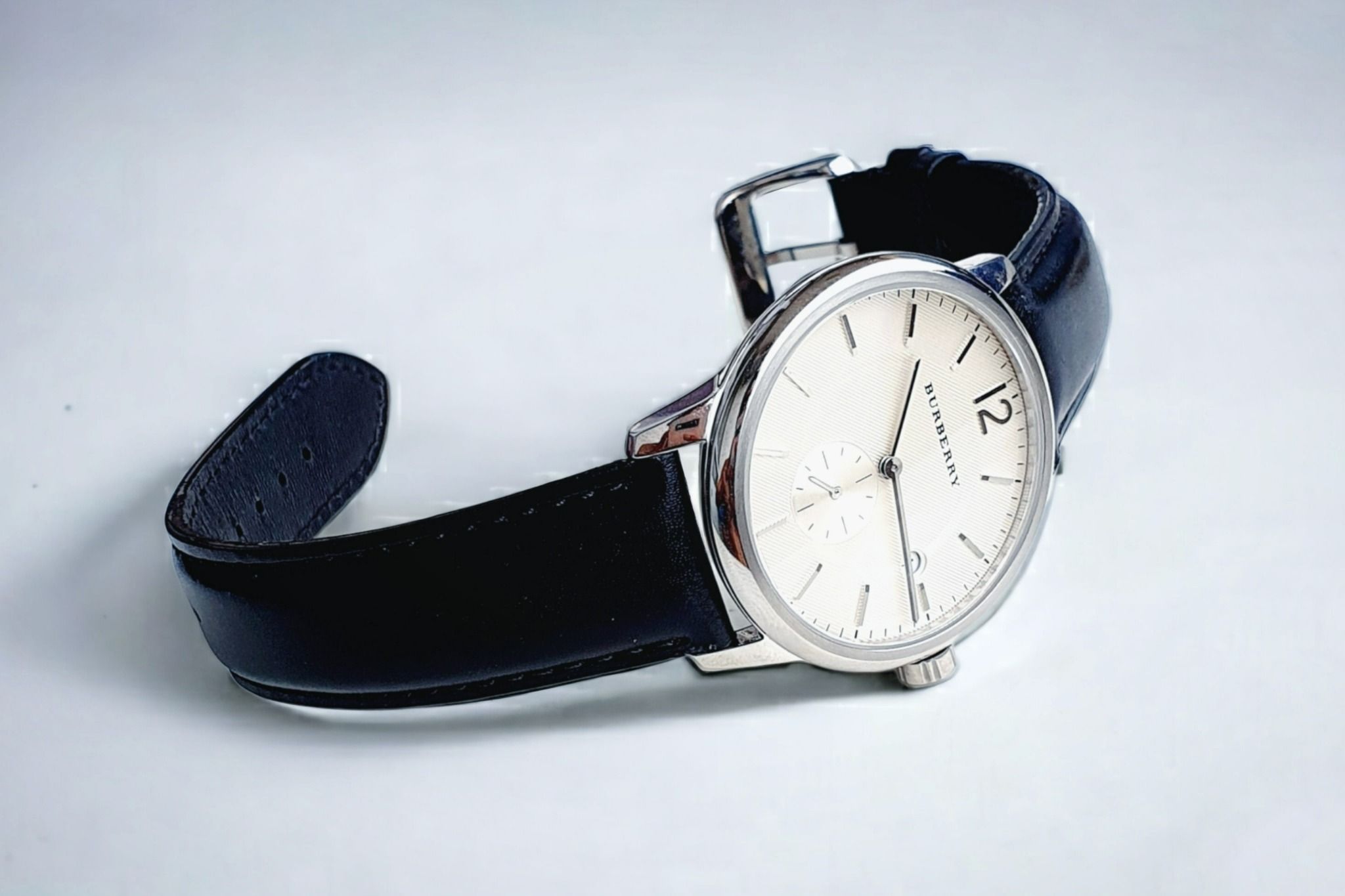 Burberry Quartz BU10000 Classic Round - Đồng Hồ Nam - Chính Hãng Giá T ...