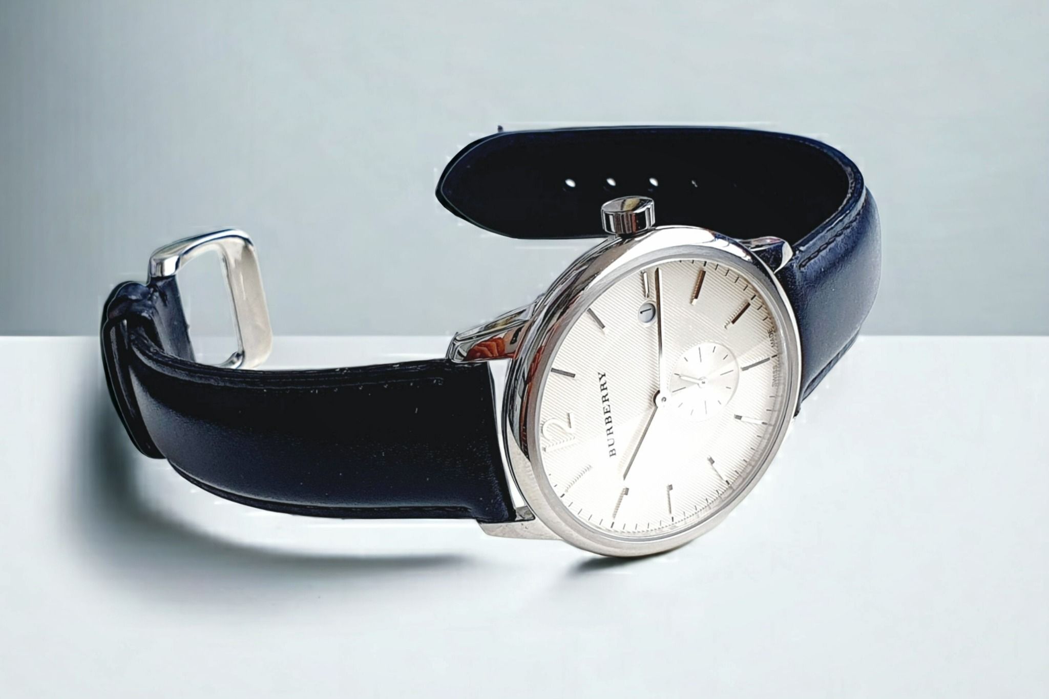 Burberry Quartz BU10000 Classic Round - Đồng Hồ Nam - Chính Hãng Giá T ...