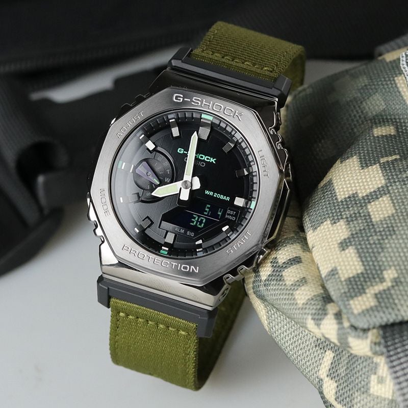 Casio Quartz G-Shock GM-2100CB-3A Utility Metal Covered - Đồng Hồ Nam ...