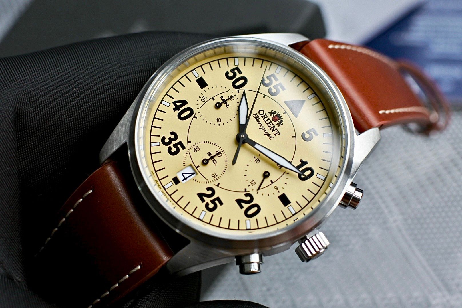 Orient Quartz RA-KY0503Y10B Chronograph - Đồng Hồ Nam – PhongWatch