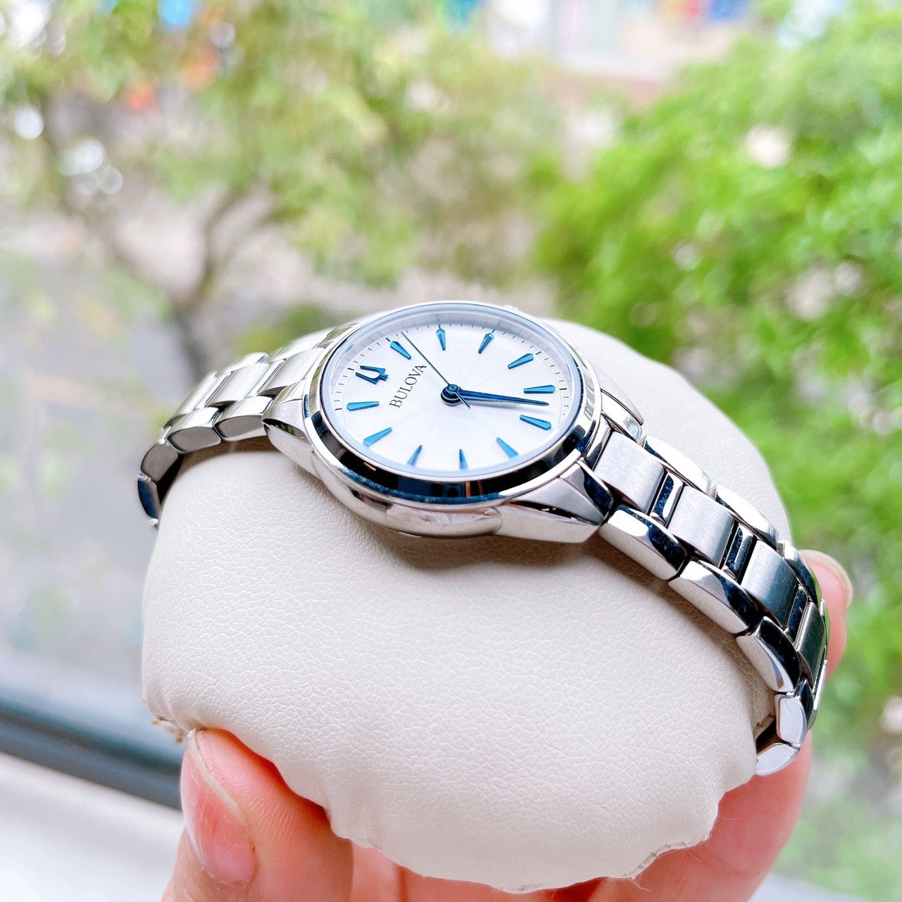 Bulova Quartz 96L285 Sutton Quartz Silver Dial Sver Tone - Đồng Hồ Nữ ...