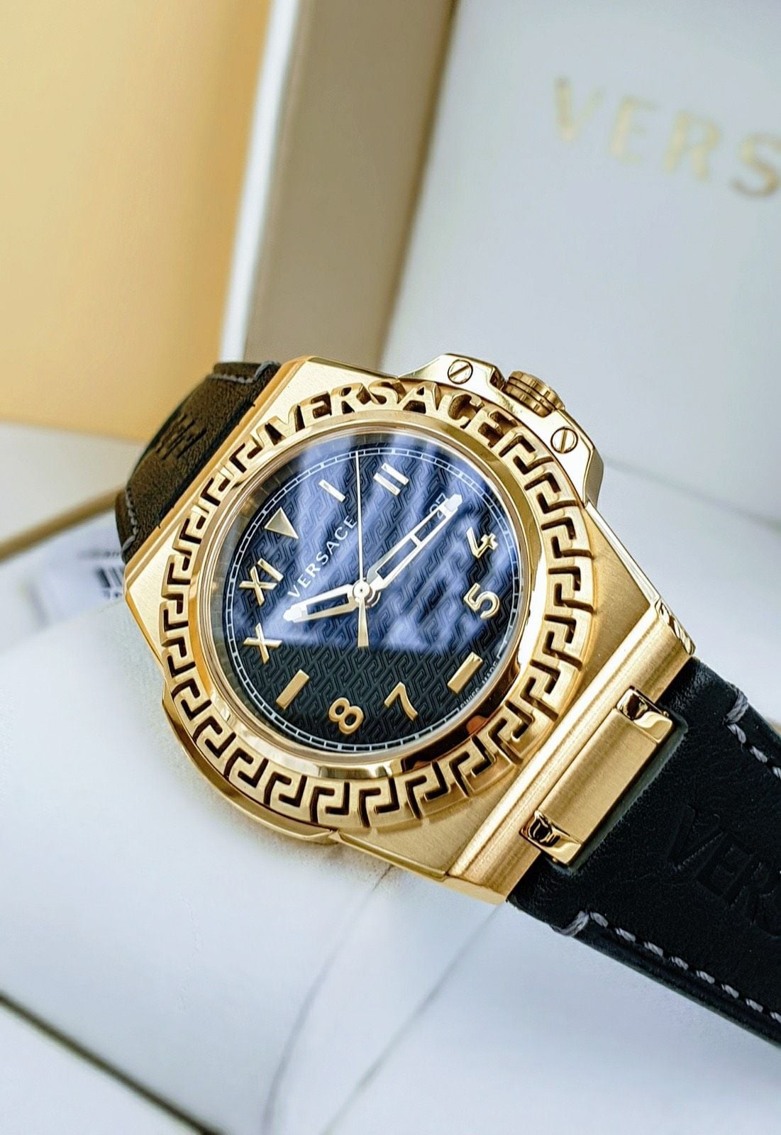 Versace Greca Reaction Watch 44mm VE3I00222 - Đồng Hồ Nam – PhongWatch