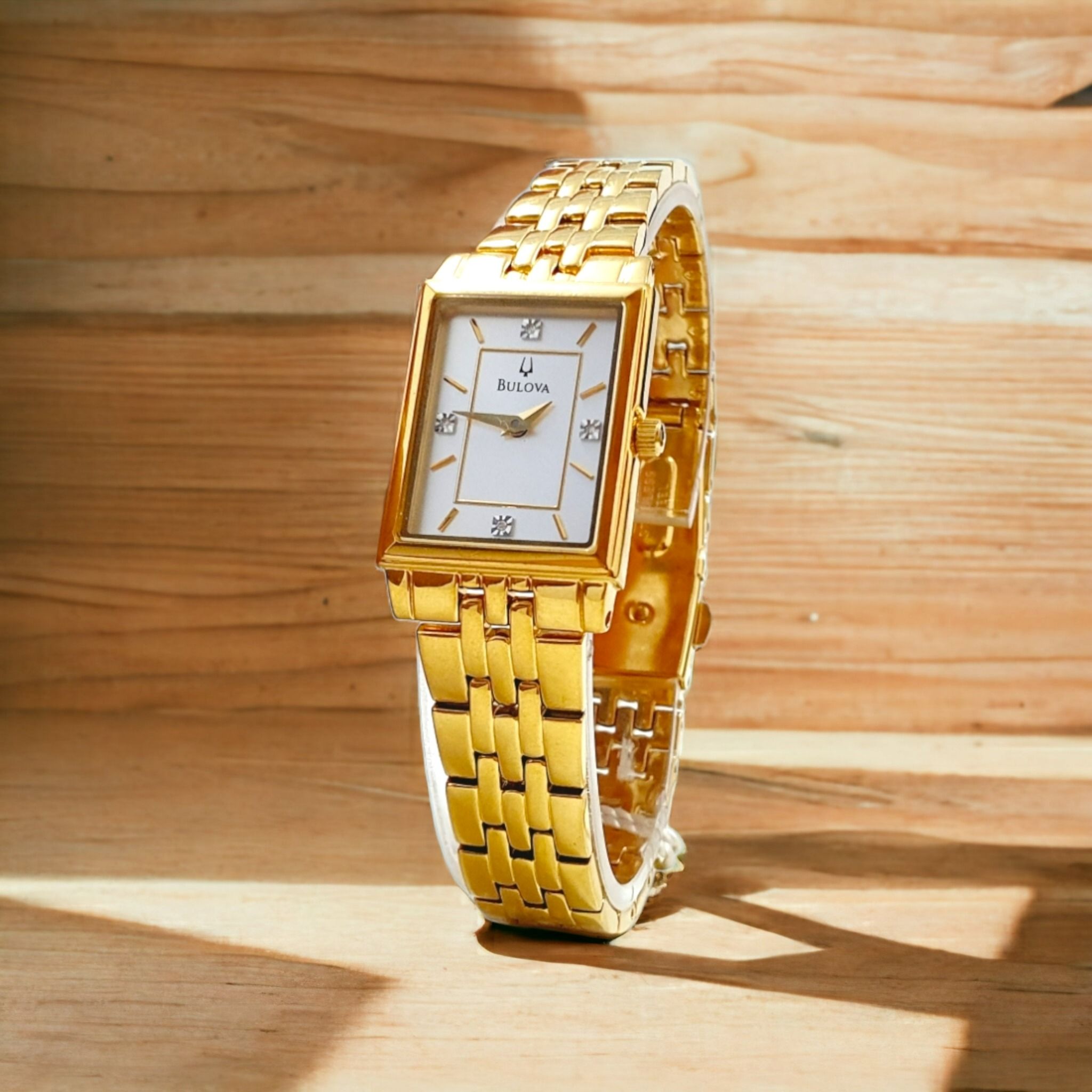 Bulova Quartz 97P102 Diamond Classic Goldtone - Đồng Hồ Nữ – PhongWatch