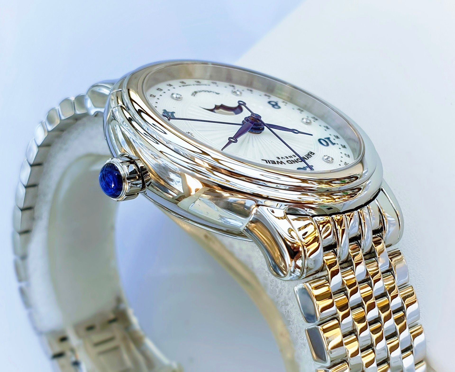 Raymond Weil Maestro Moonphase 2739-ST-05985 - Đồng Hồ Nữ – PhongWatch