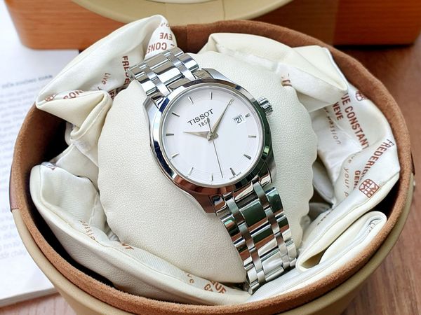 Tissot Quartz Couturier T035.210.11.011.00 ( T0352101101100 ) 32mm ...