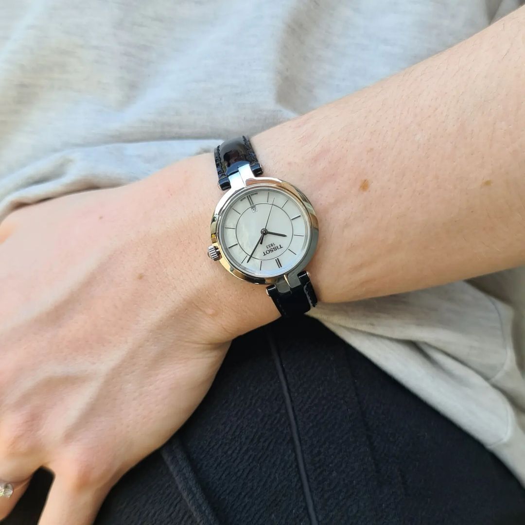 Tissot Flamingo Quartz T094.210.16.111.00 ( T0942101611100 ) - Đồng Hồ – PhongWatch