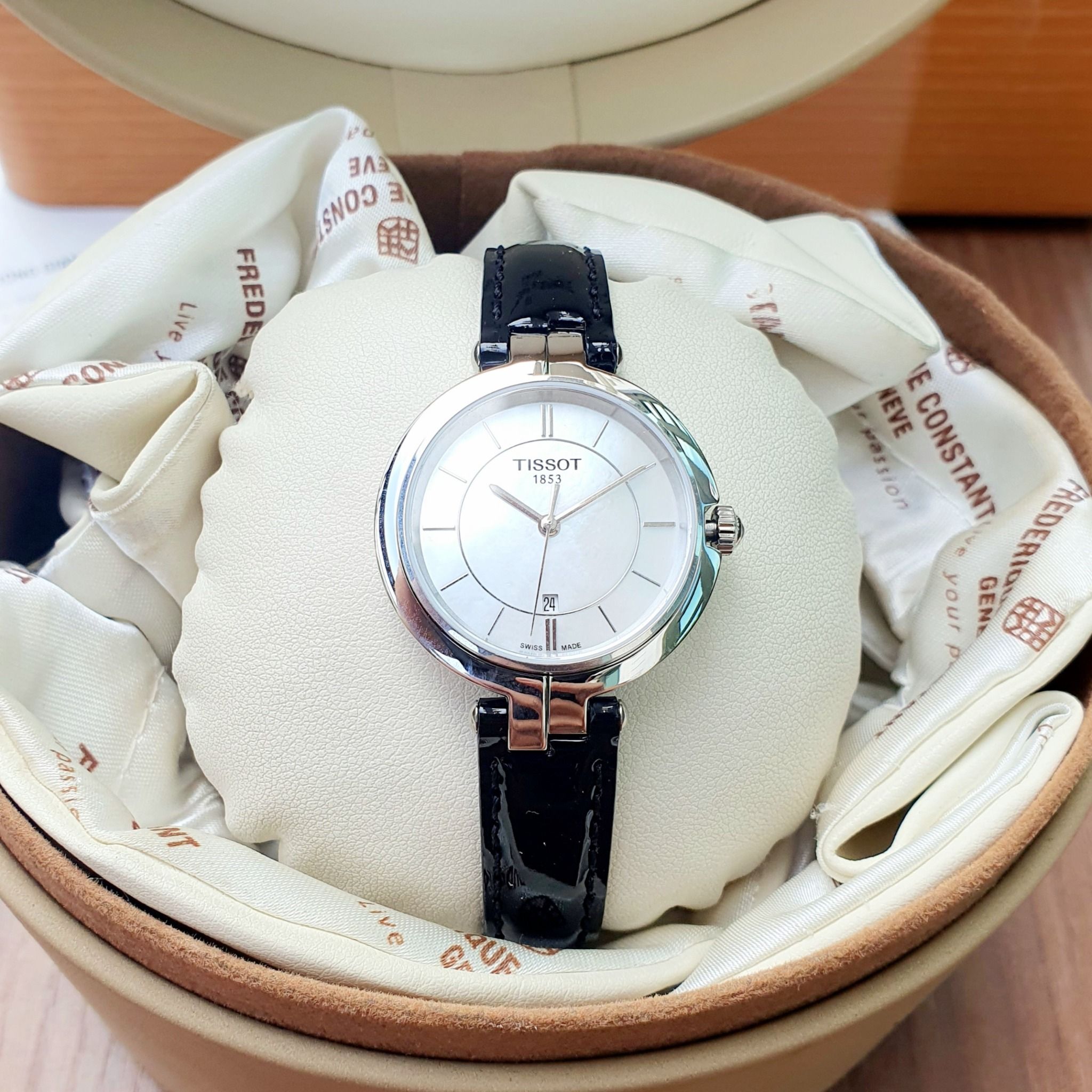 Tissot Flamingo Quartz T094.210.16.111.00 ( T0942101611100 ) - Đồng Hồ – PhongWatch