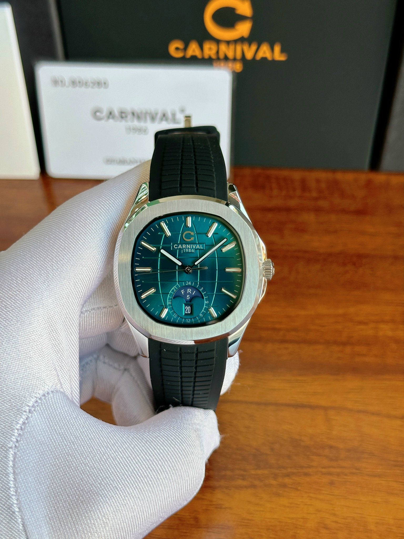 Carnival Aquanus 8113G-VT-DCS-XL ( 8113G ) - Đồng Hồ Nam – PhongWatch