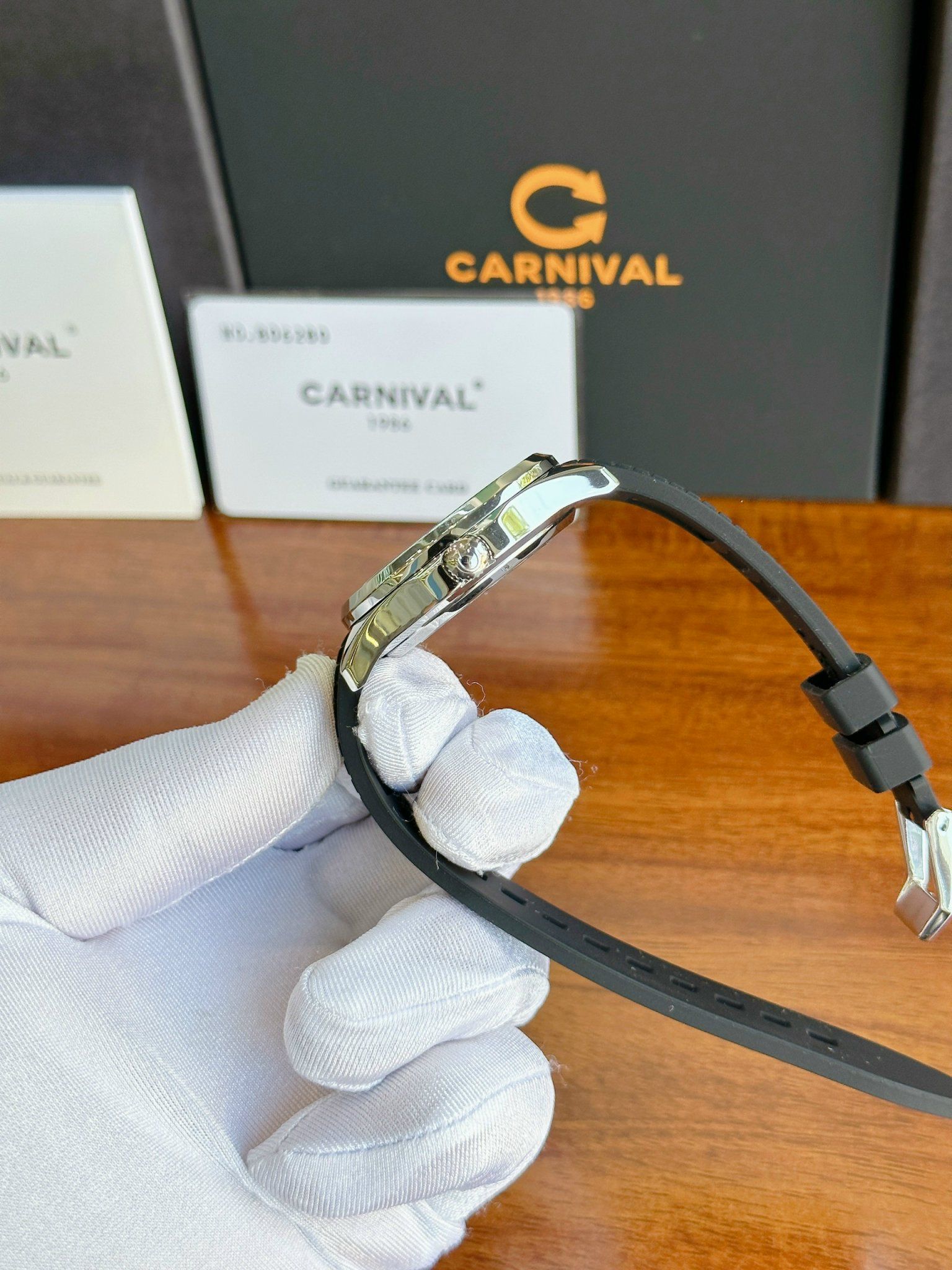 Carnival Aquanus 8113G-VT-DCS-XL ( 8113G ) - Đồng Hồ Nam – PhongWatch