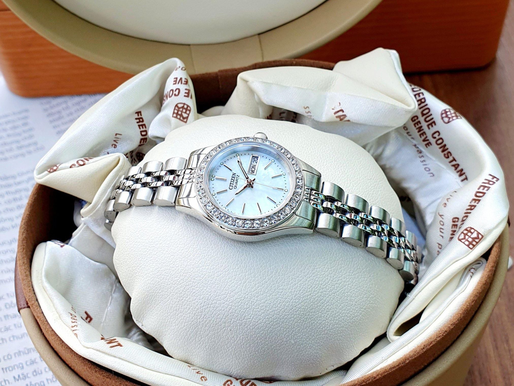 Citizen Quartz EQ0530-51N - Đồng Hồ Nữ – PhongWatch