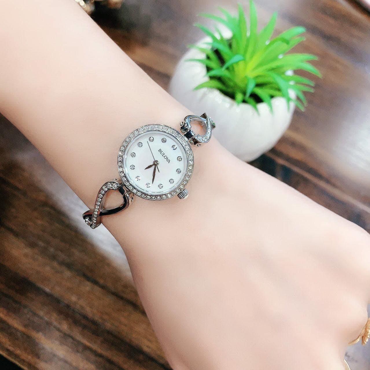 Bulova Quartz 96X129 - Đồng Hồ Nữ – PhongWatch