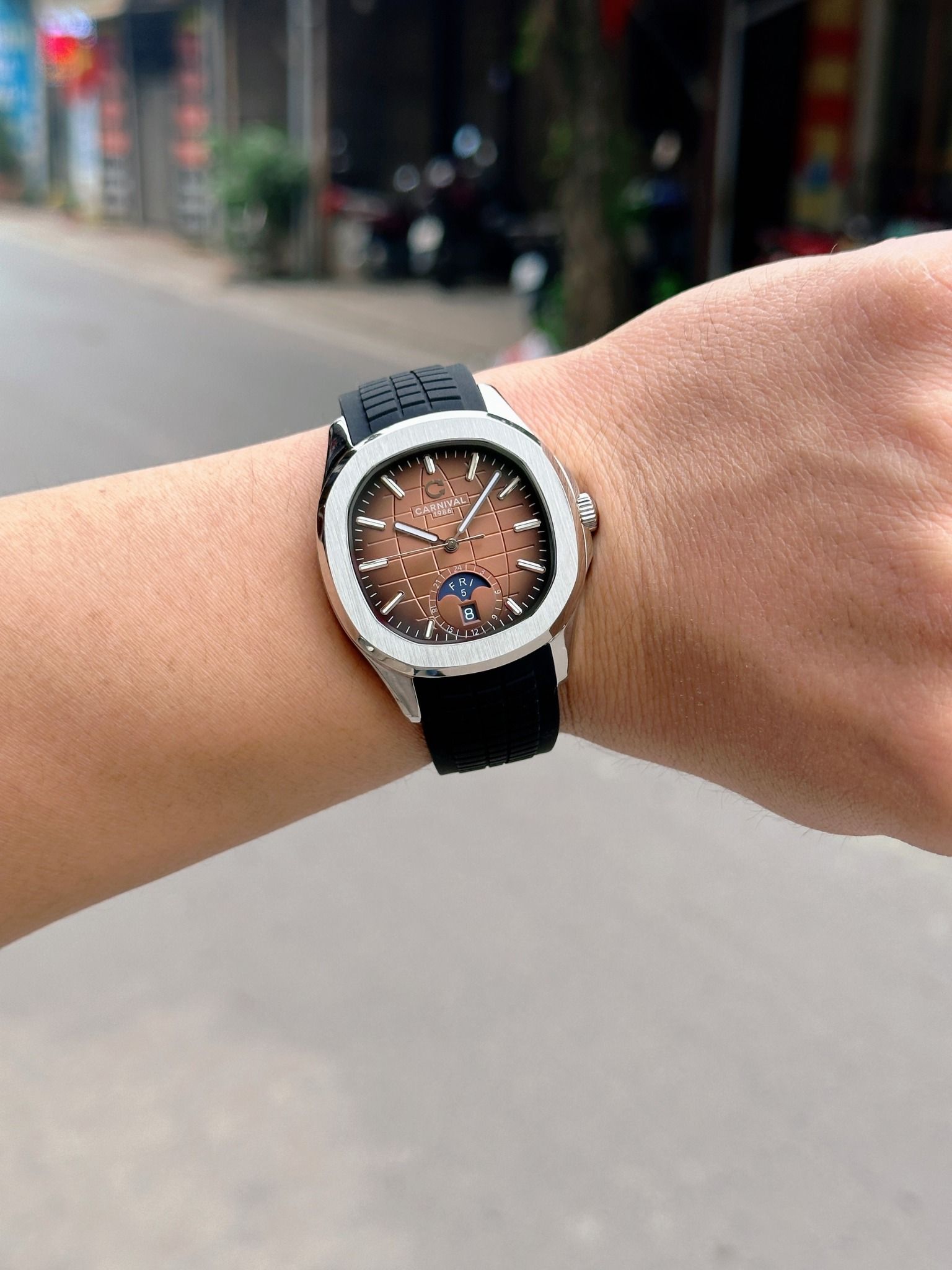 Carnival Aquanus 8113G-VT-DCS-N ( 8113G ) - Đồng Hồ Nam – PhongWatch