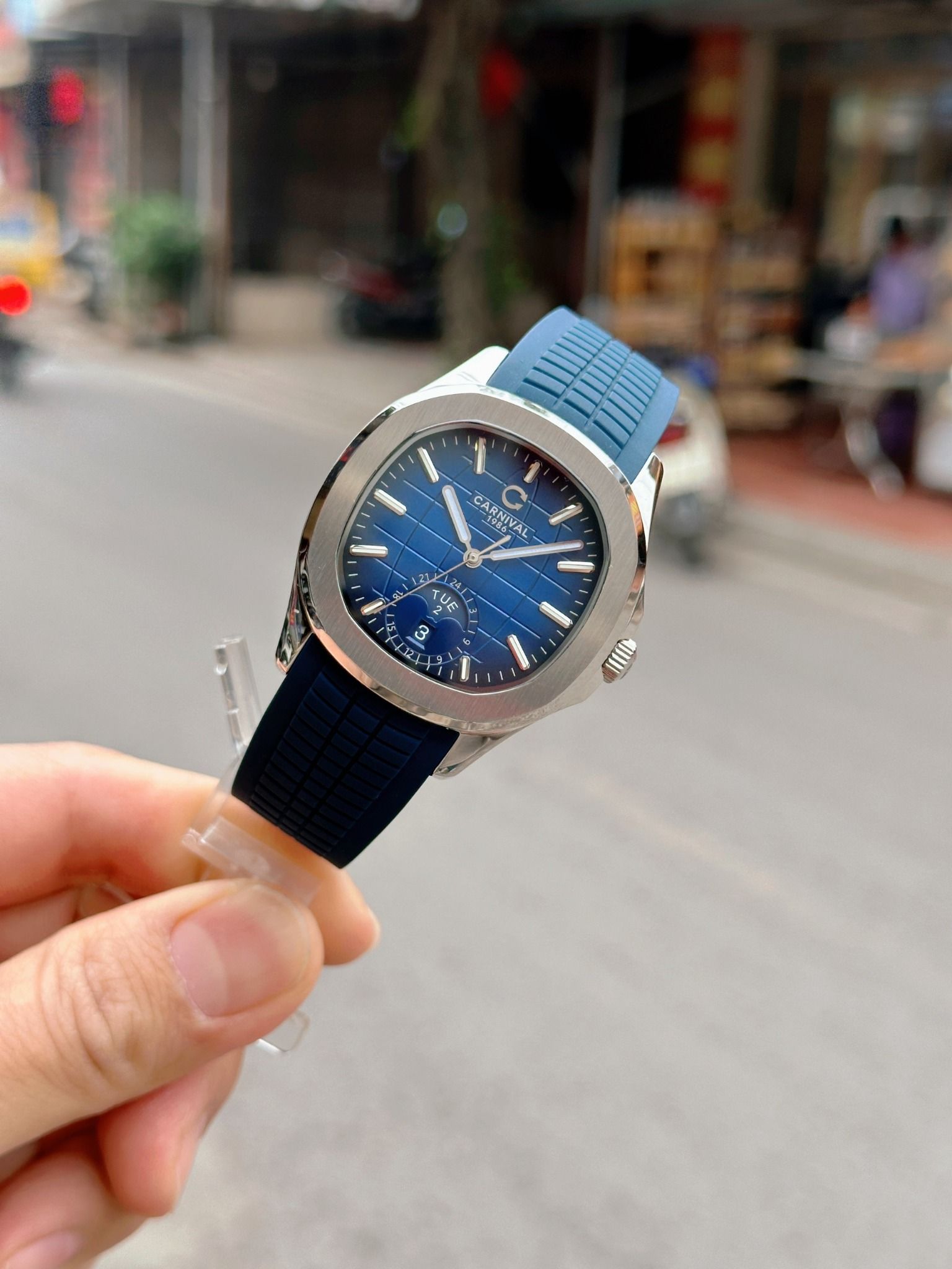 Carnival Aquanus 8113G-VT-DCS-X ( 8113G ) - Đồng Hồ Nam – PhongWatch