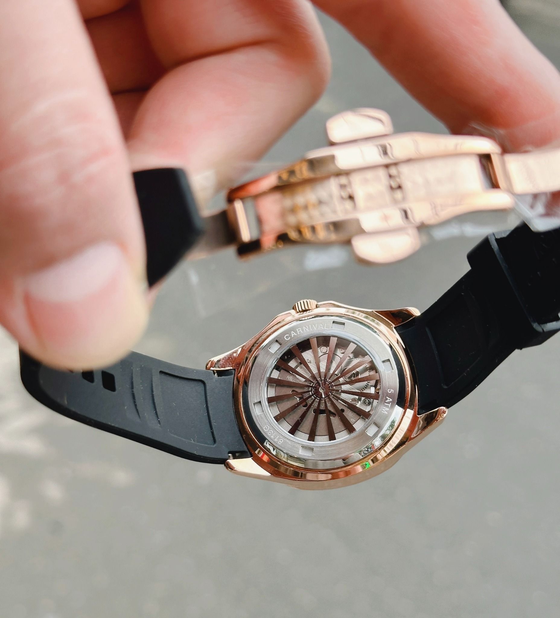 Carnival Aquanus 8113G-VH-DCS-D ( 8113G ) - Đồng Hồ Nam – PhongWatch