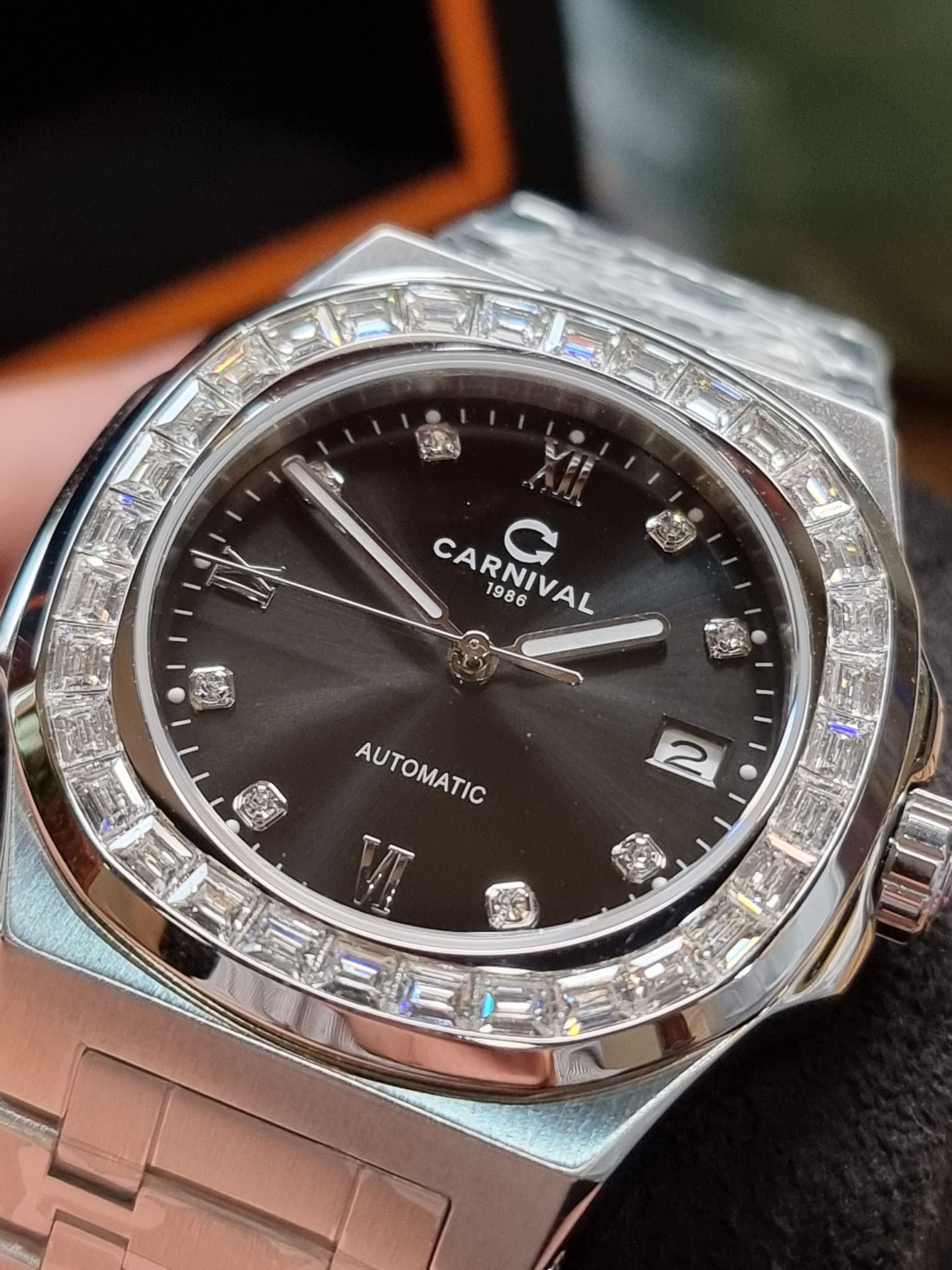 Carnival 8129G-VT-D ( 8129G ) - Đồng Hồ Nam – PhongWatch