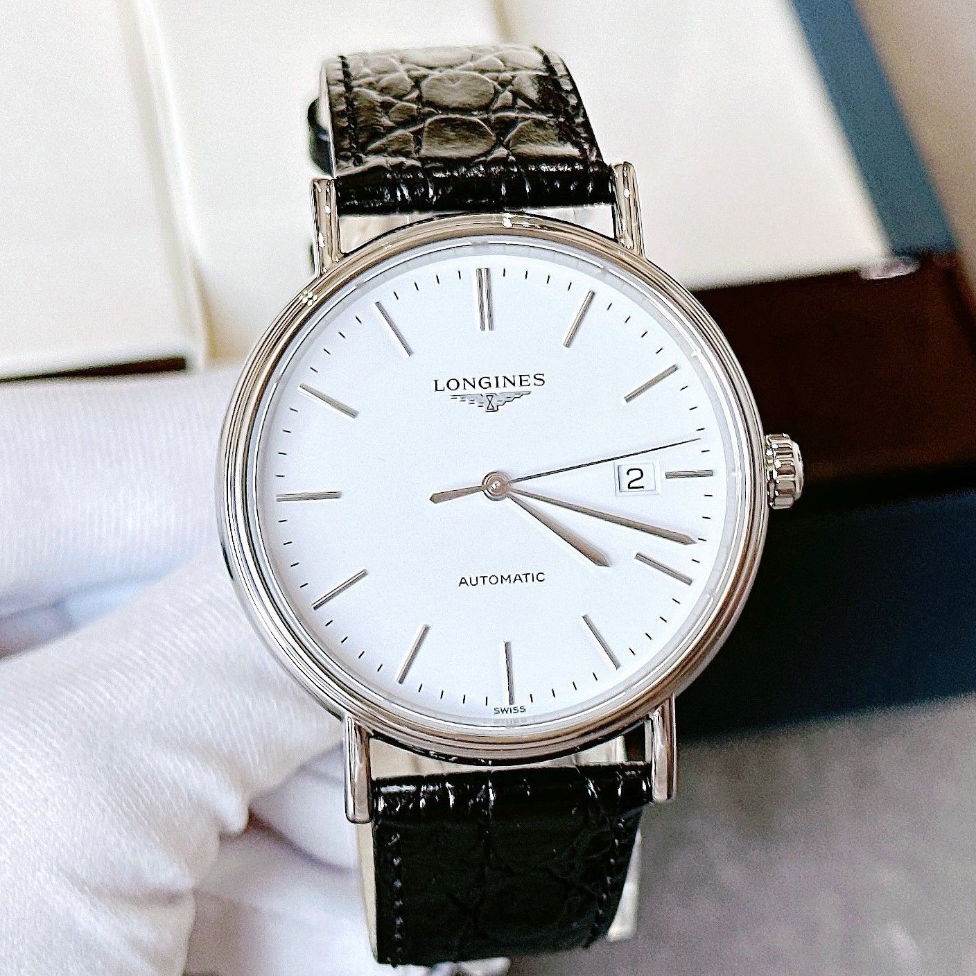 Longines Presence Classic Automatic L4.922.4.12.2 ( L49224122 ) - Nam – PhongWatch