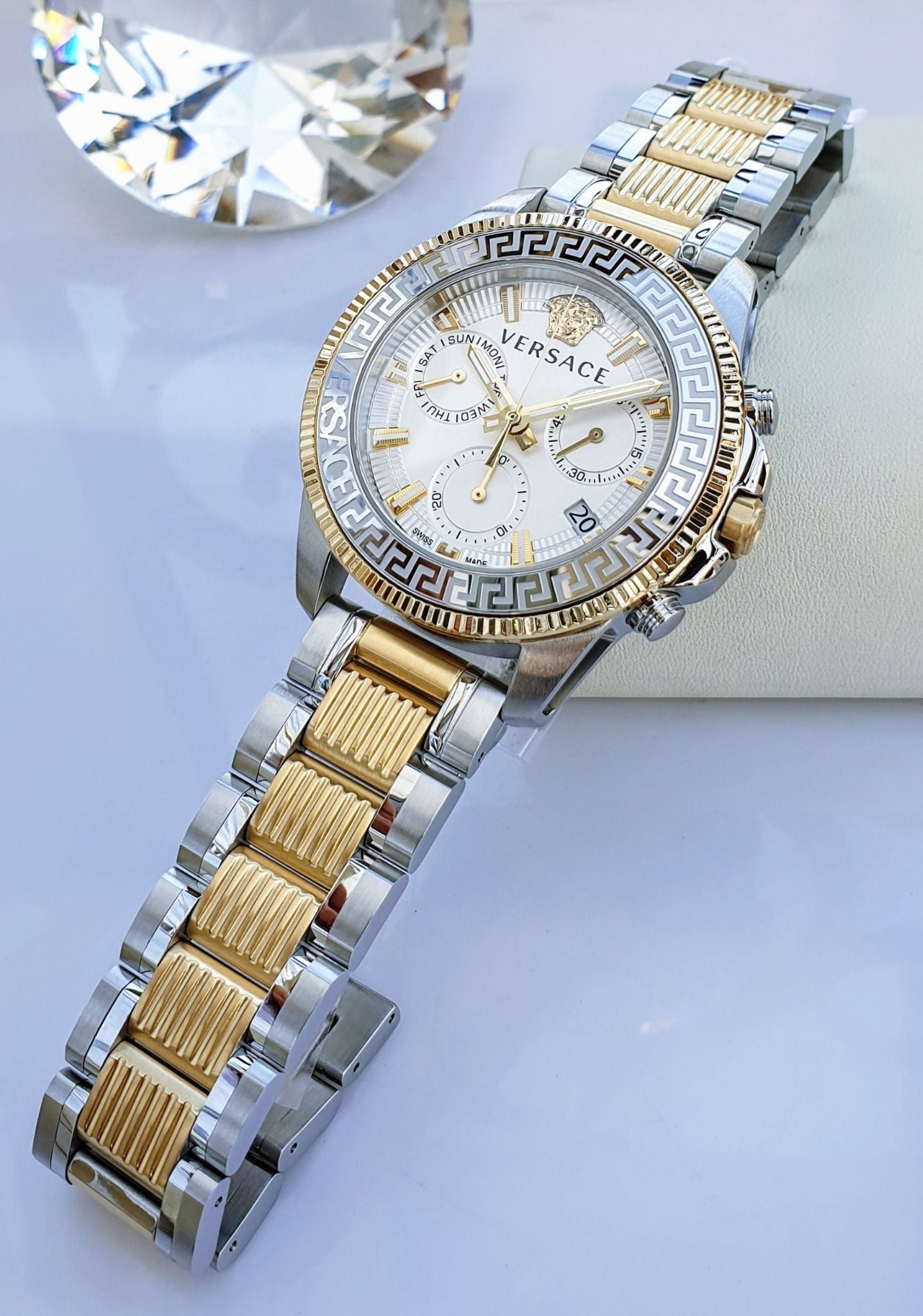 Versace V-Race Black Dial 43mm VE2B00221 - Đồng Hồ Nam – PhongWatch