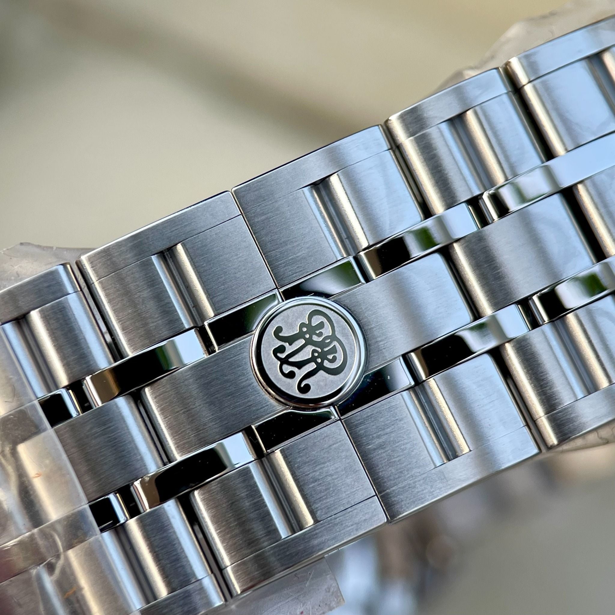 BALL WATCH TRAINMASTER MOON PHASE NM3082D-SJ-SL – PhongWatch