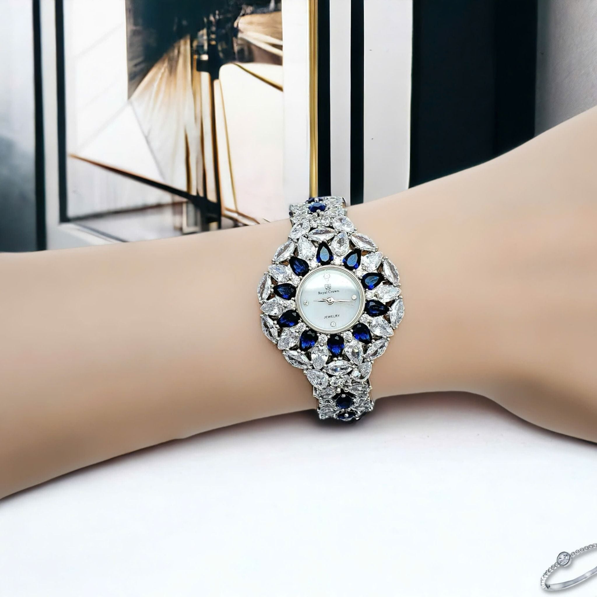 Royal Crown Quartz 8396 - Đồng Hồ Nữ – PhongWatch