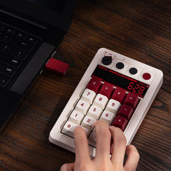 Máy tính 8BitDo Retro 18 Mechanical Numpad kiêm bàn phím số – nShop ...