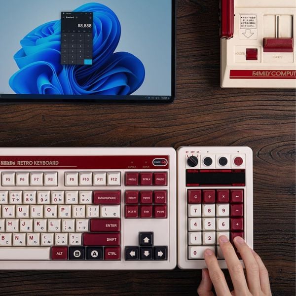Máy tính 8BitDo Retro 18 Mechanical Numpad kiêm bàn phím số – nShop ...