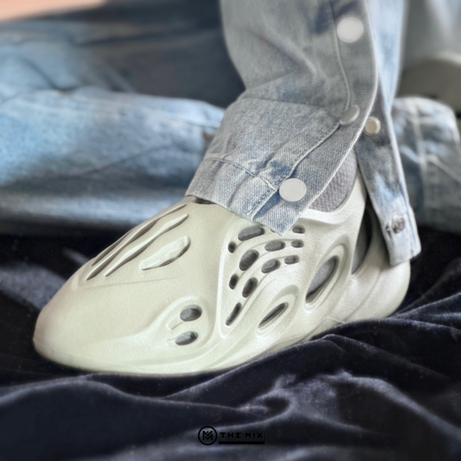 adidas Yeezy Foam Runner Stone Salt - GV6840 - Hàng Chính Hãng – The ...