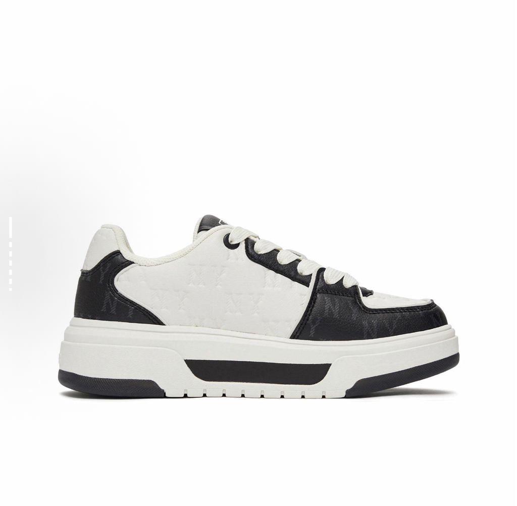 MLB Chunky Liner Embo Monogram NY Đen – The Mix - Hàng Chính Hãng