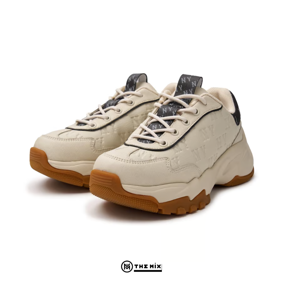 MLB Big Ball Chunky Embo Monogram NY Yankees 3ASHBEM4N-50IVS Authentic ...