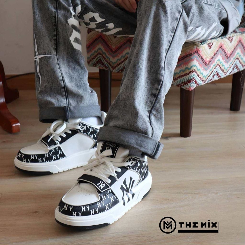 MLB Liner Mid Classic "Monogram" Đen - 3ASXLM13N-50BKS - Chính Hãng ...