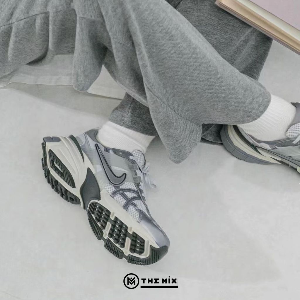 Nike V2K Run Pure Platinum Wolf Grey - Mã: FD0736-003 Hàng Chính Hãng ...