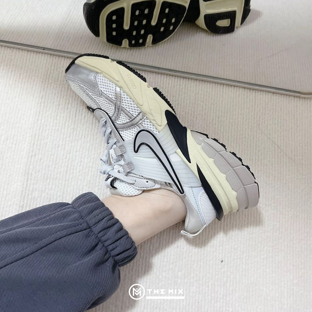 Nike V2K Run Summit White Metallic Silver - Mã FD0736-100 - Chính Hãng ...