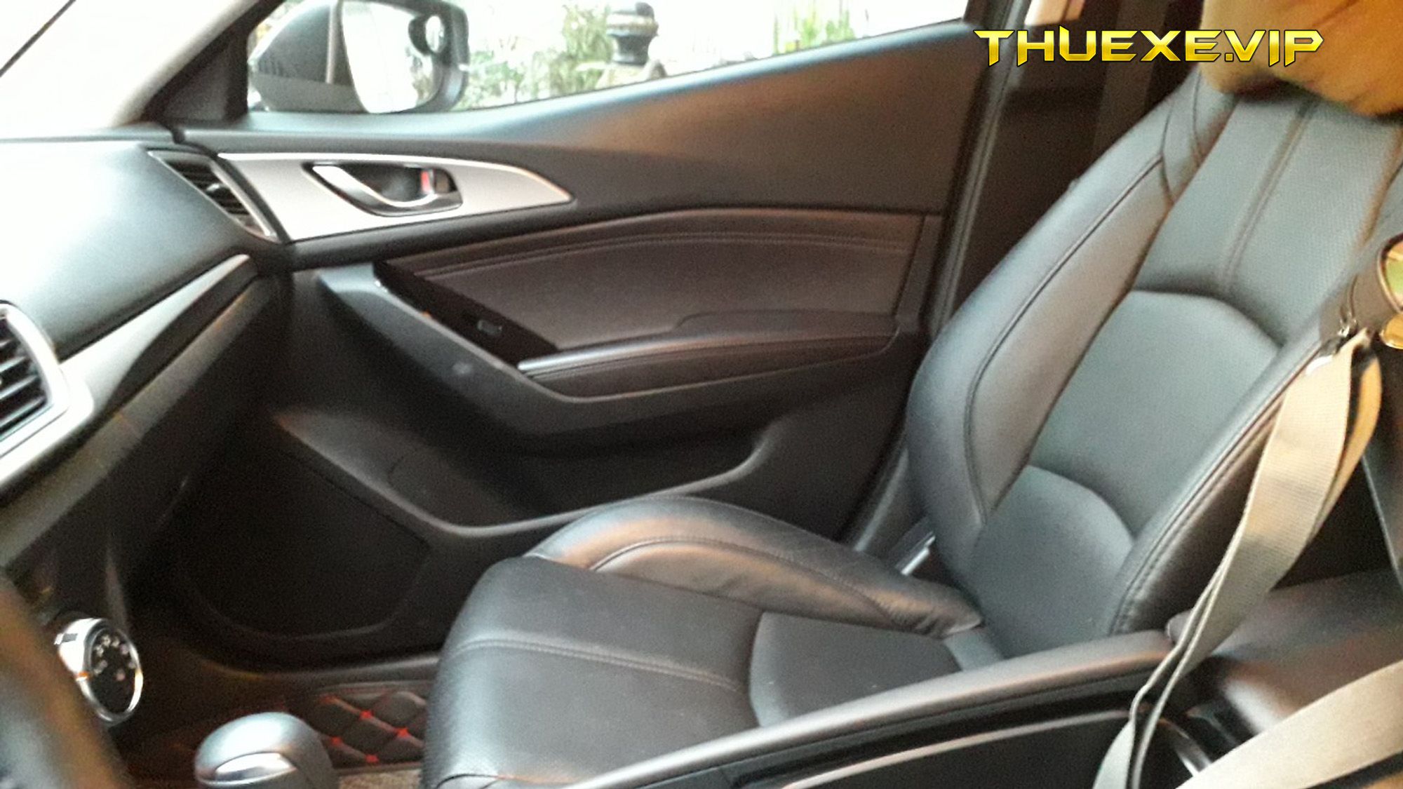 Mazda 3 VIP car rental in HCM City - thuexe.vip