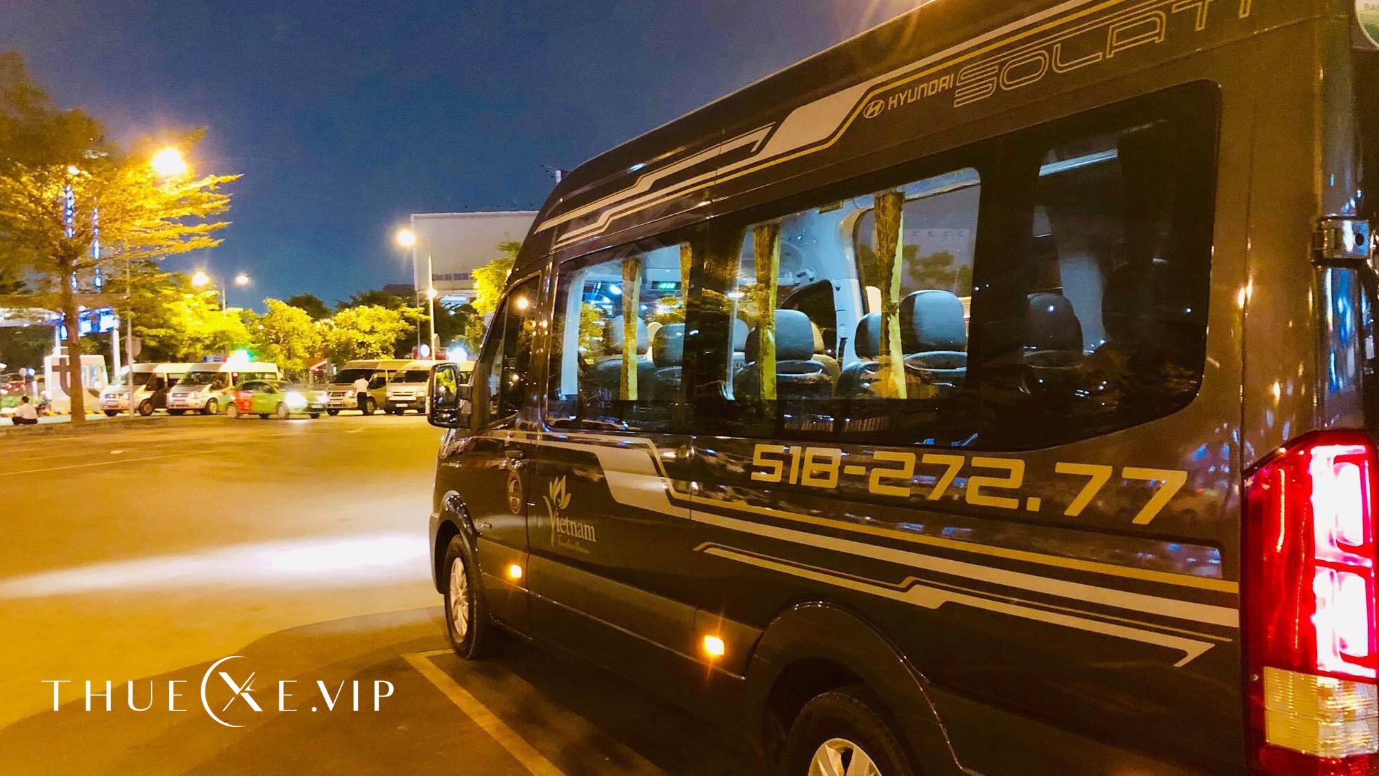 HYUNDAI SOLATI 16 seats VIP car rental in HCM City - thuexe.vip