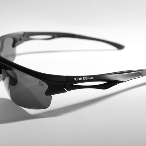 Mắt kính – 160STORE