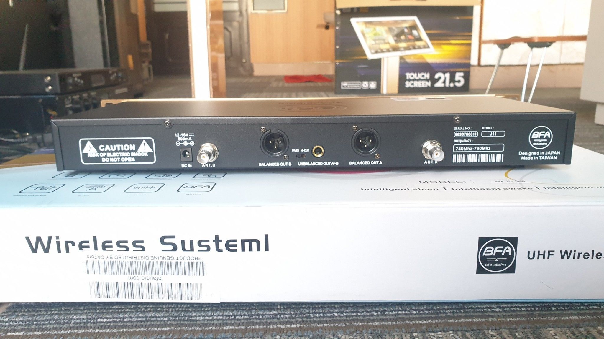 Micro Karaoke Không Dây BFaudio Pro J11 – VIDIA