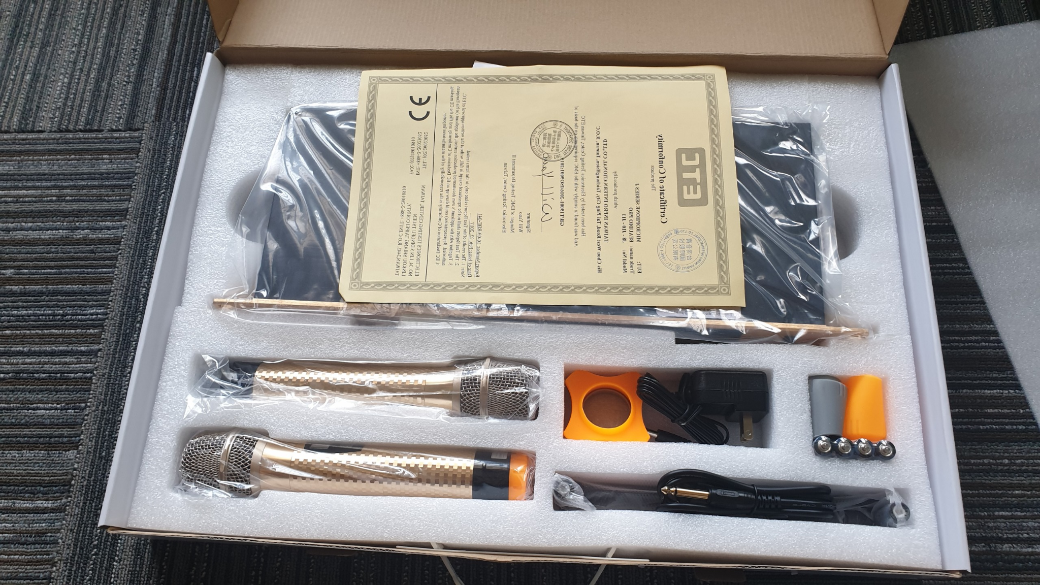 Micro Karaoke Không Dây BFaudio Pro J11 – VIDIA