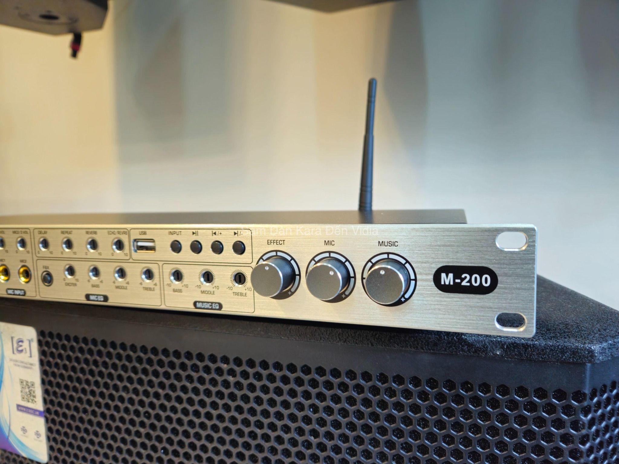 Vang Cơ BO M200 – VIDIA