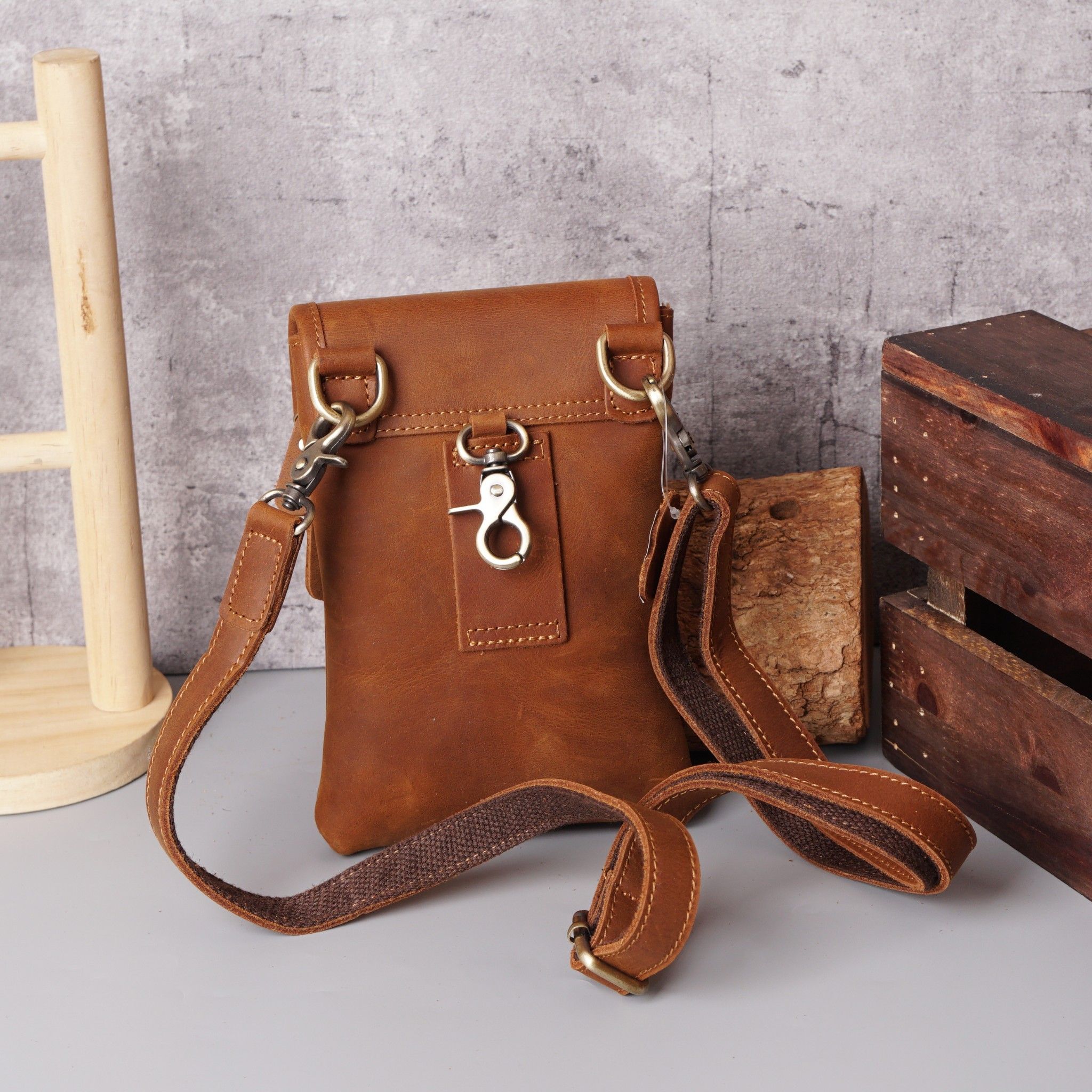 Túi đeo hông - đeo chéo da sáp nắp đậy - 1201542 – #1 đồ da nam nữ giá tốt