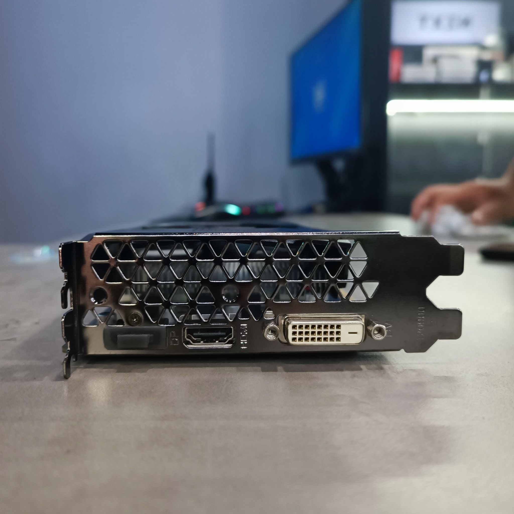 VGA MANLI GTX 1650 4GB GDDR6 BH 1 THÁNG – Máy Tính Biên Hòa