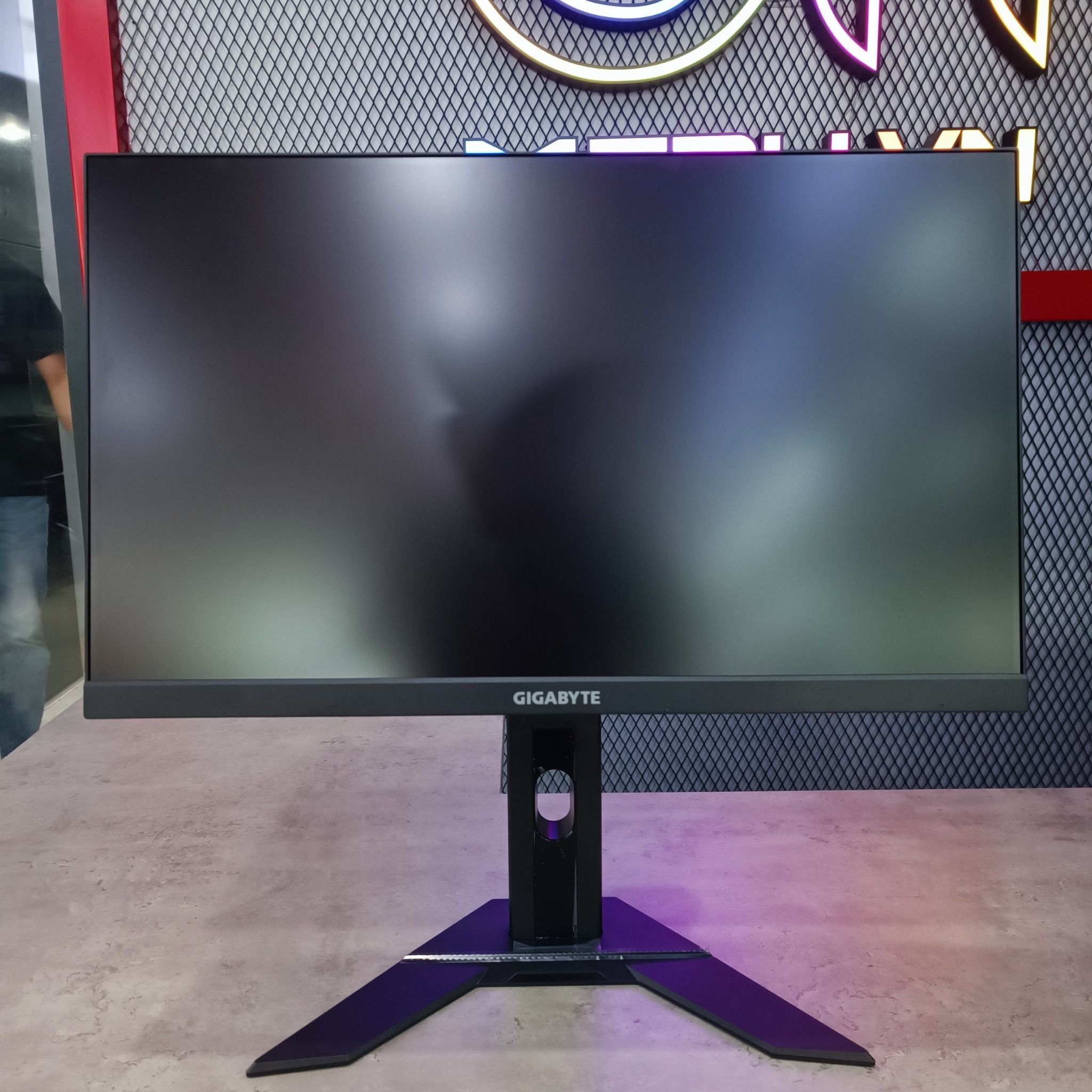 MÀN HÌNH LCD GAMING GIGABYTE G24F 24" IPS 144Hz - 2ND LIKENEW 99% FULL ...