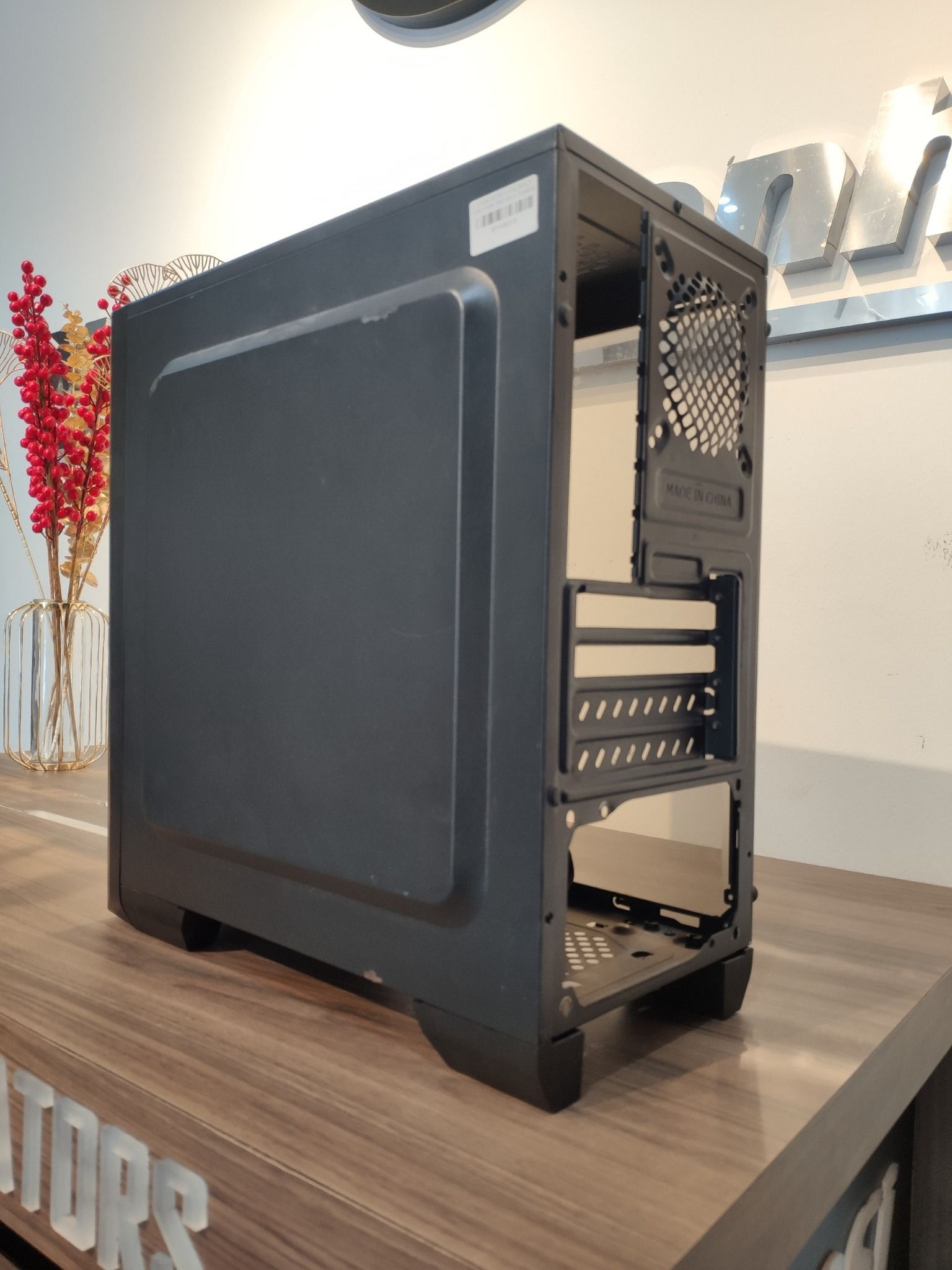 CASE AEROCOOL BOLT MINI RGB 2ND BH 1 THÁNG – Máy Tính Biên Hòa