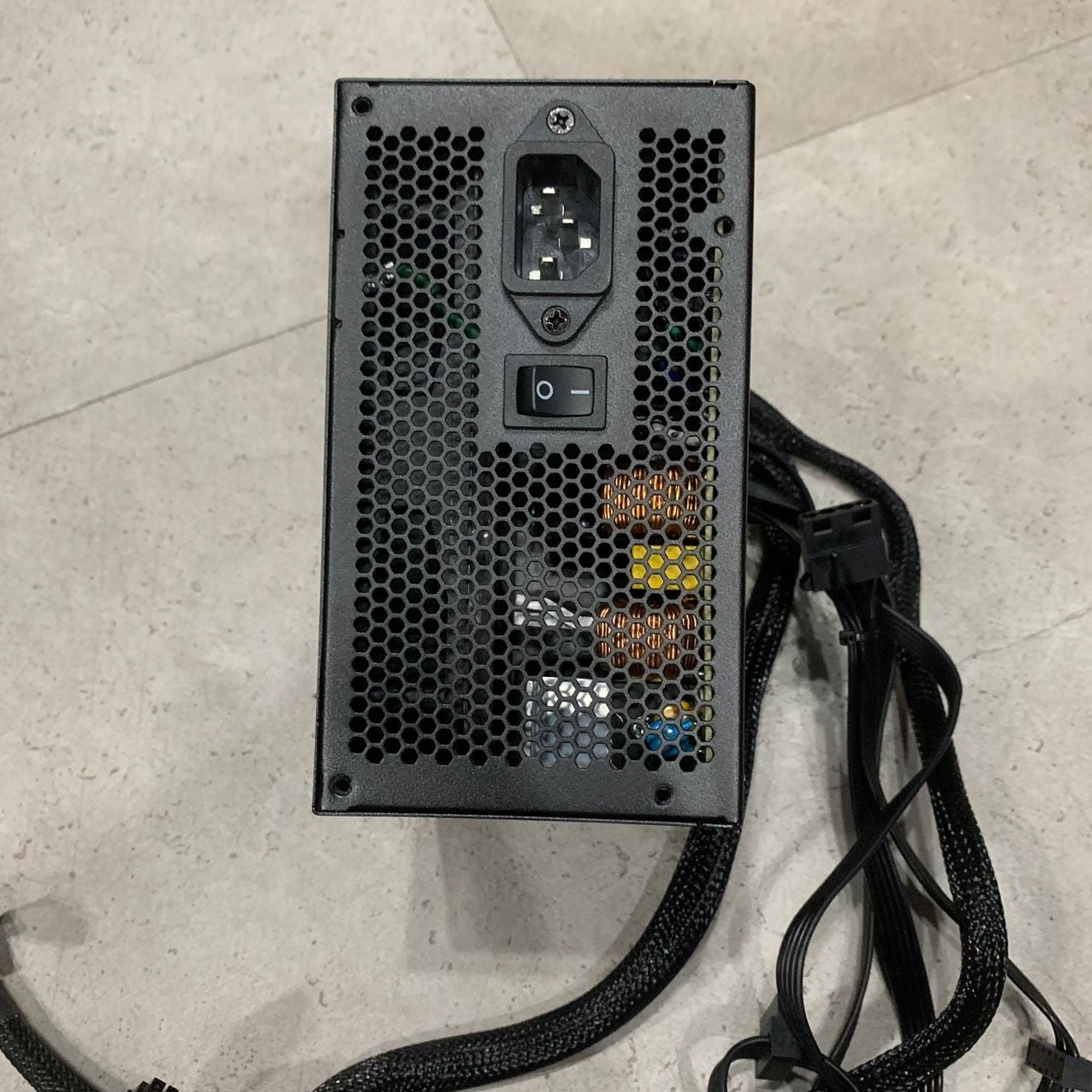 PSU ADATA XPG PYLON 550W BRONZE BH 1 THÁNG – Máy Tính Biên Hòa