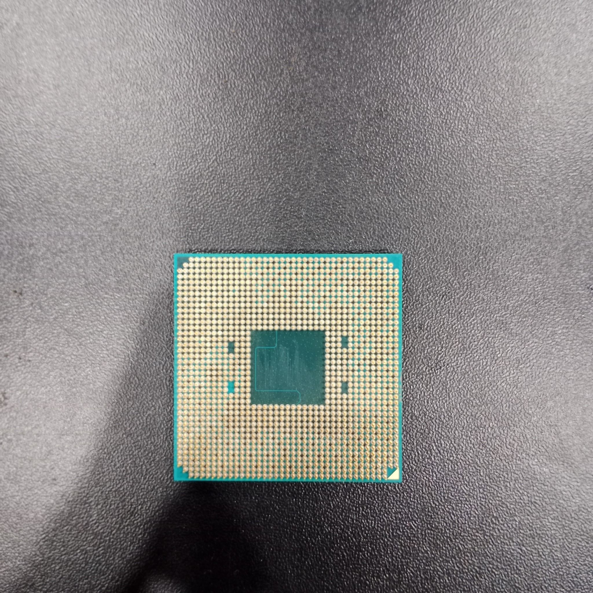 CPU AMD Ryzen 3 3200G BH 1 THÁNG – Máy Tính Biên Hòa