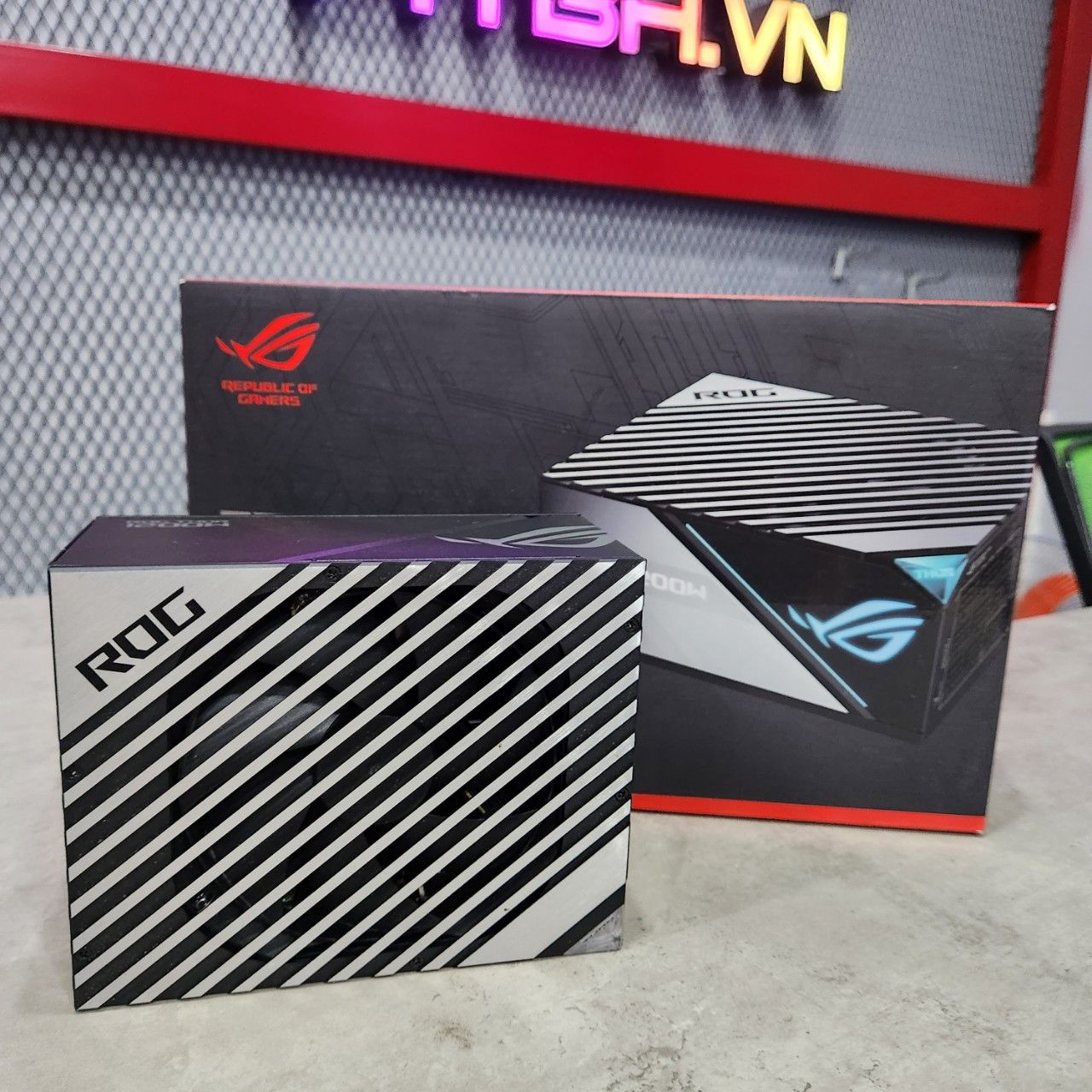 NGUỒN ASUS 1200W Rog Thor 1200P 80 PLUS Platinum BH HÃNG 11/2032 – Máy ...