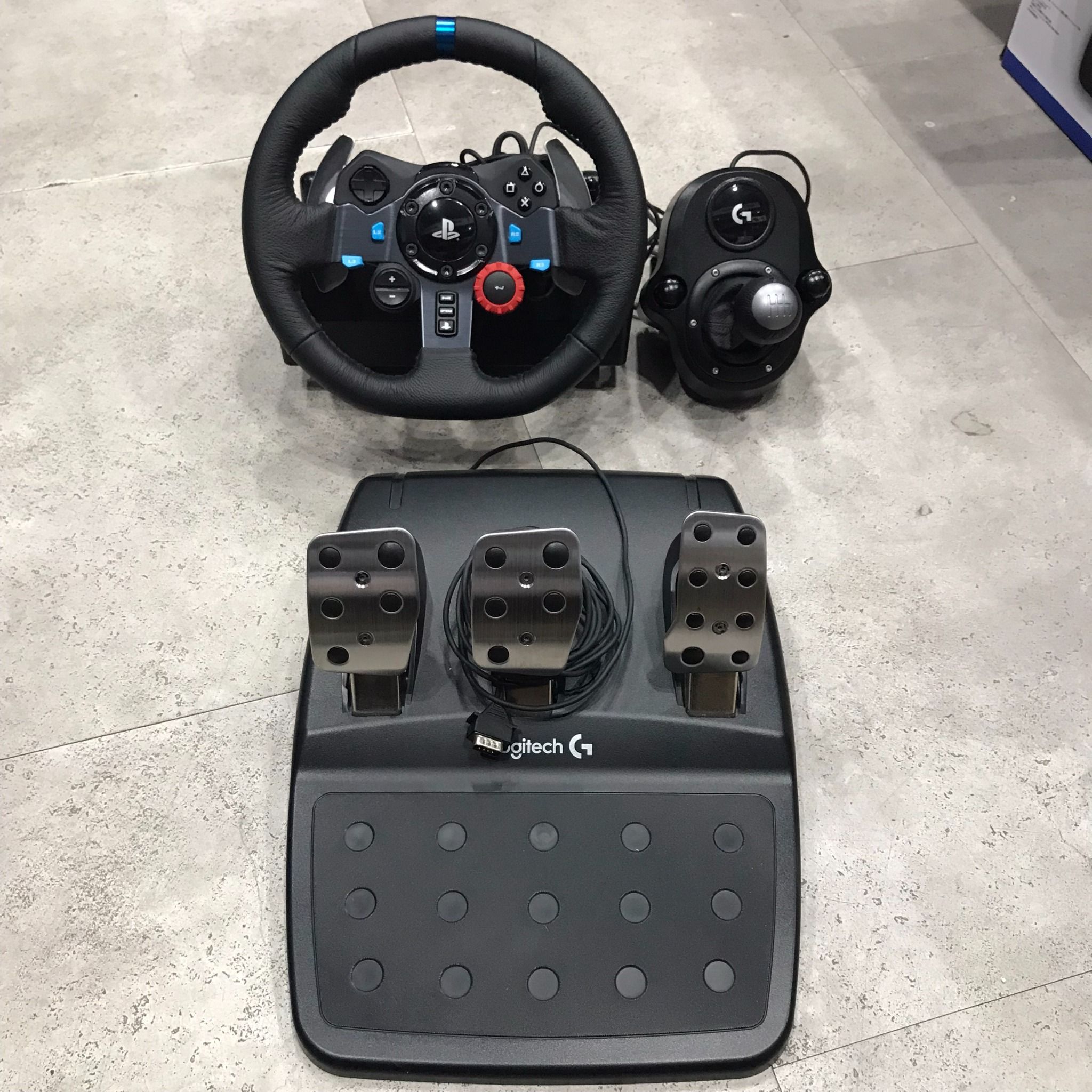 COMBO VÔ LĂNG + CẦN SỐ LOGITECH G29 BH HÃNG T4.2024 – Máy Tính Biên Hòa