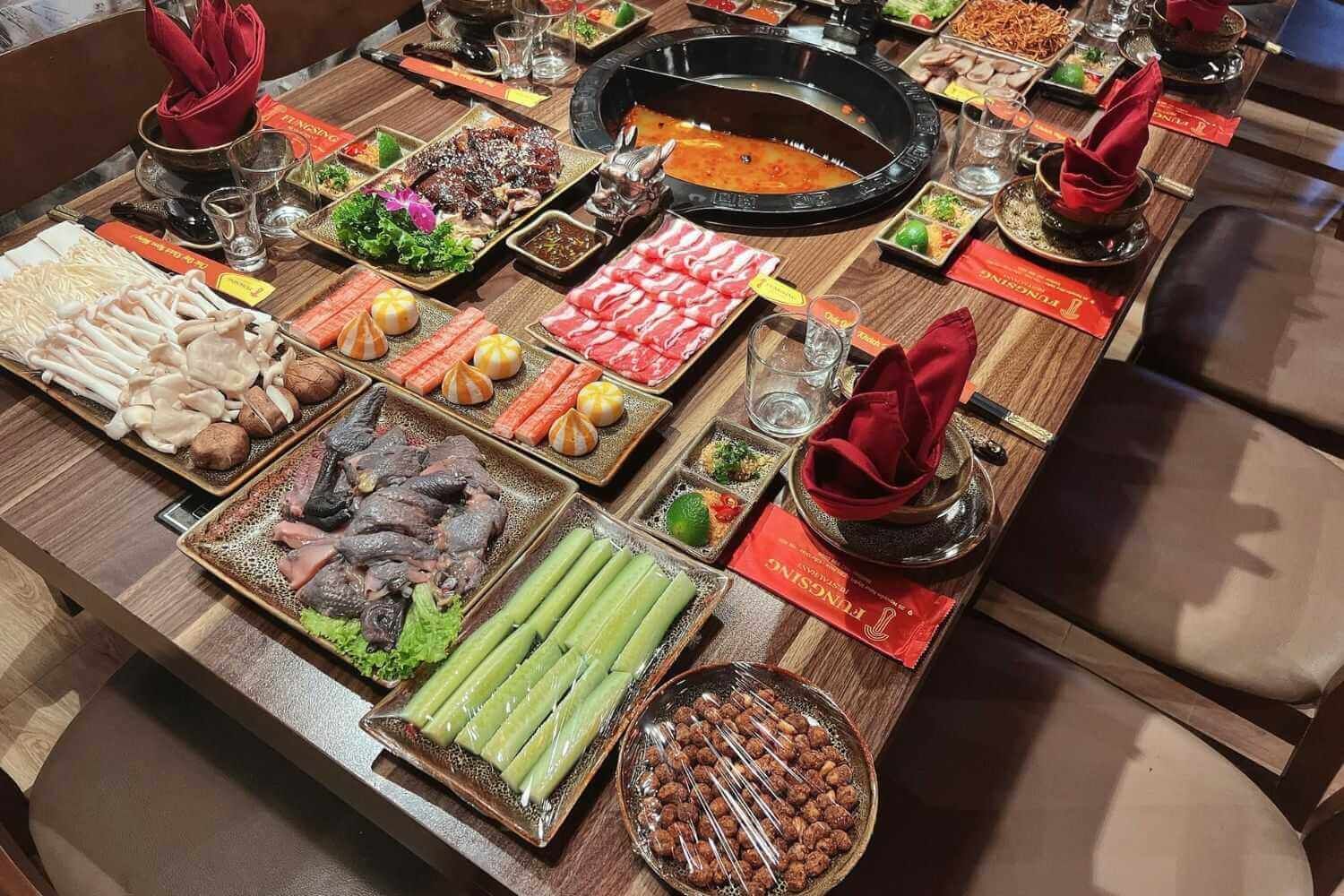 Fungsing Nguyễn Như Uyên Pato Kênh Thông Tin Và đặt Bàn Nhà Hàng