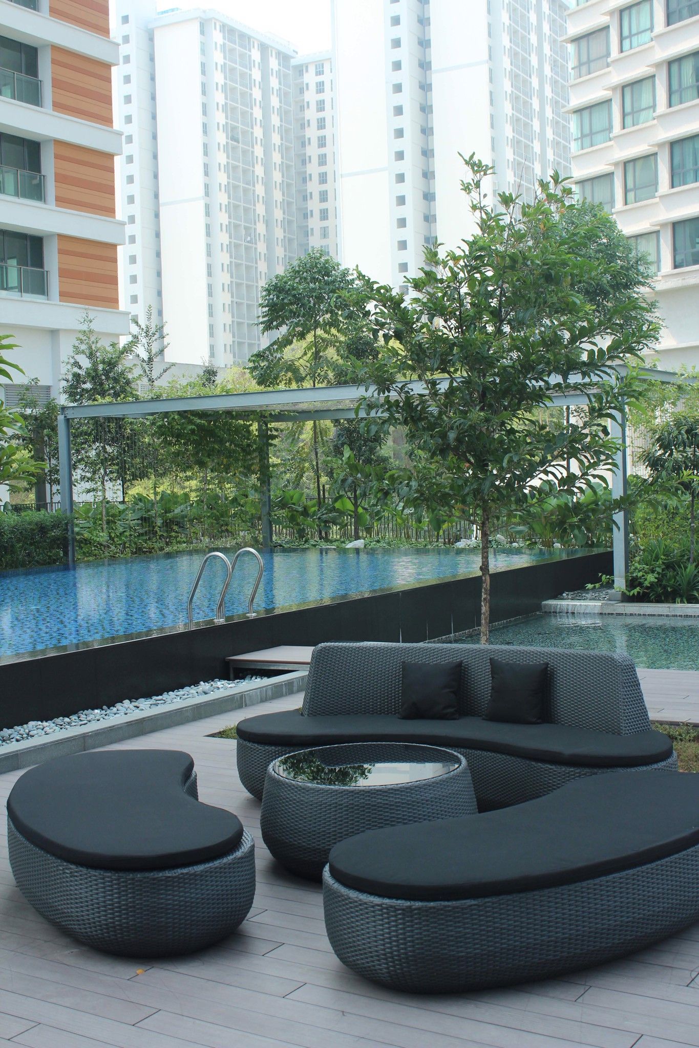 BÀN SNAKE – Furnimart