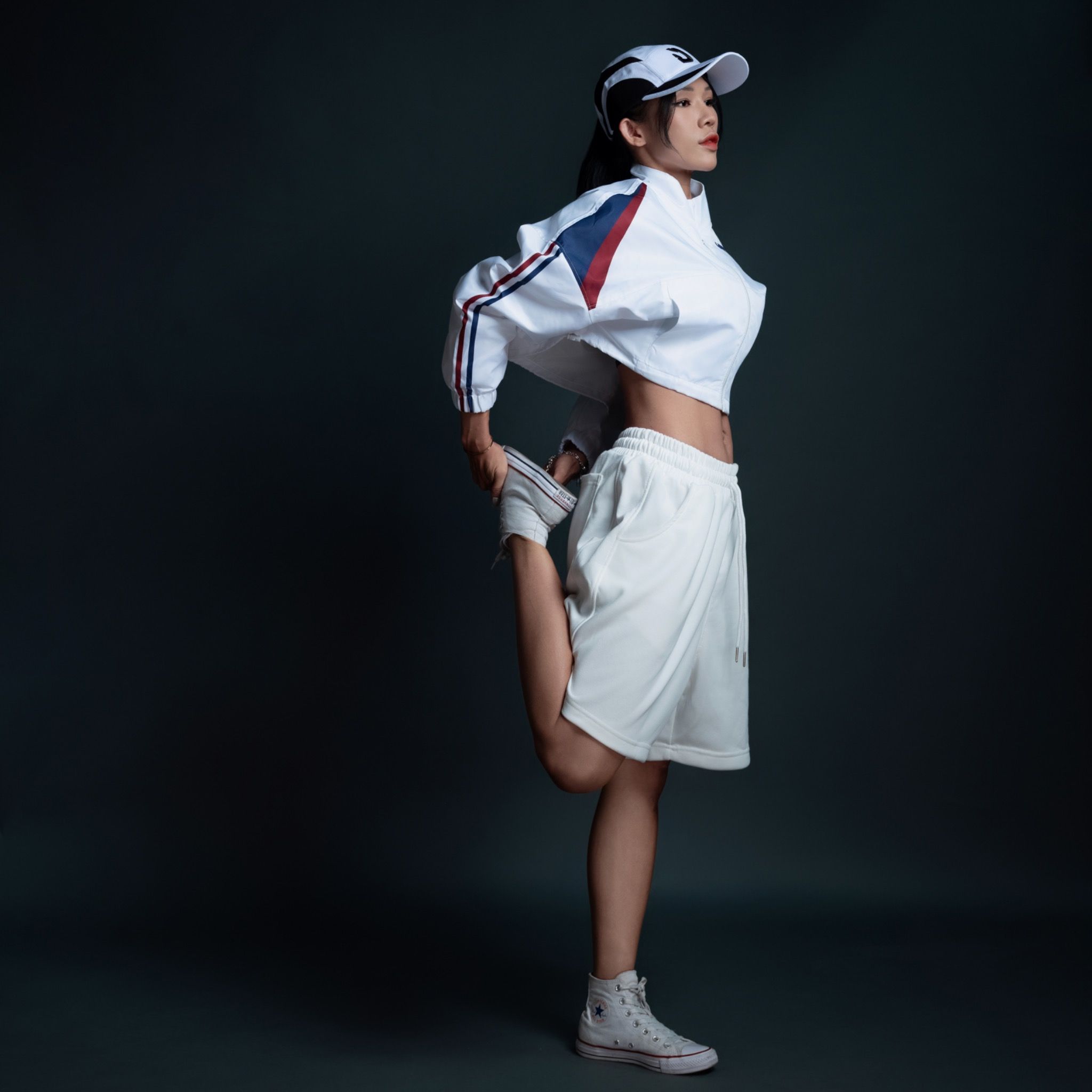 Áo Khoác Nữ Freesize Jacket Degrey TriEdge màu trắng - EDGET – DEGREY VIETNAM