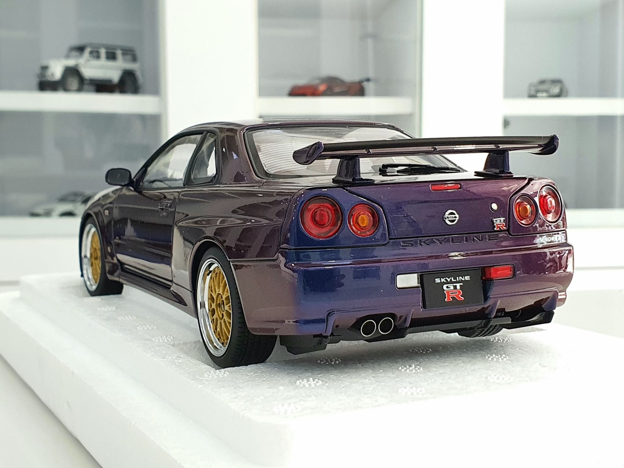 Xe Mô Hình Nissan Skyline GT-R ( R34 ) V-SPEC II 1:18 AUTOart ( Tím ) – Shop Xe Mô Hình Tĩnh