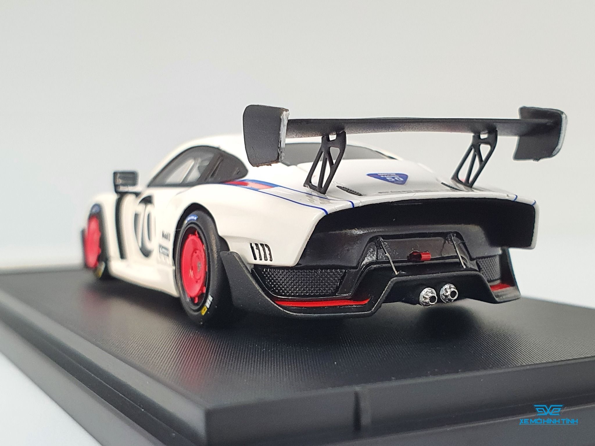 Xe Mô Hình Porsche 935 1:64 Stance Hunters (Trắng) – Shop Xe Mô Hình Tĩnh
